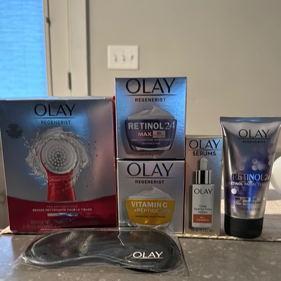 OLAY | Skincare | Olay Regenerist Skincare Set 6 Full Sizes Items In ...